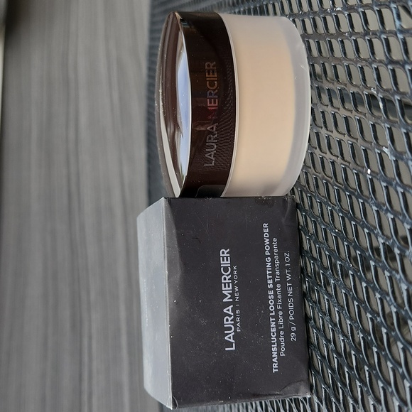 laura mercier | Makeup | New Laura Mercer Translucent Loose Setting ...